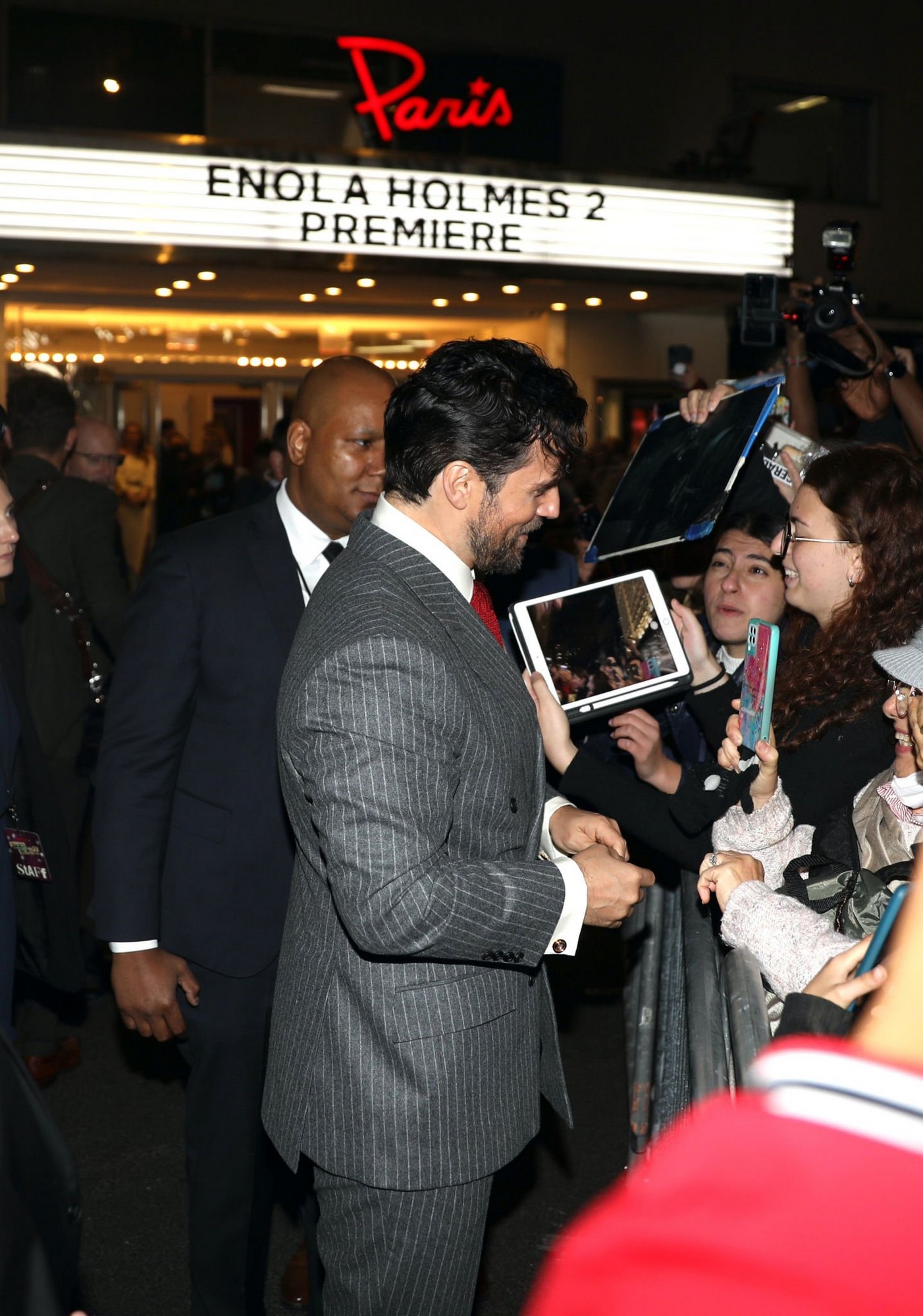 October 27th | 'Enola Holmes 2' World Premiere - 20221027 028 - Mr. Cavill Photo Gallery